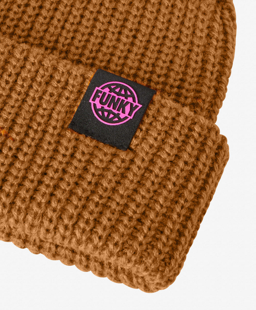 FUNKY LOGO SHORT BEANIE CARAMEL – Funkysnowboards